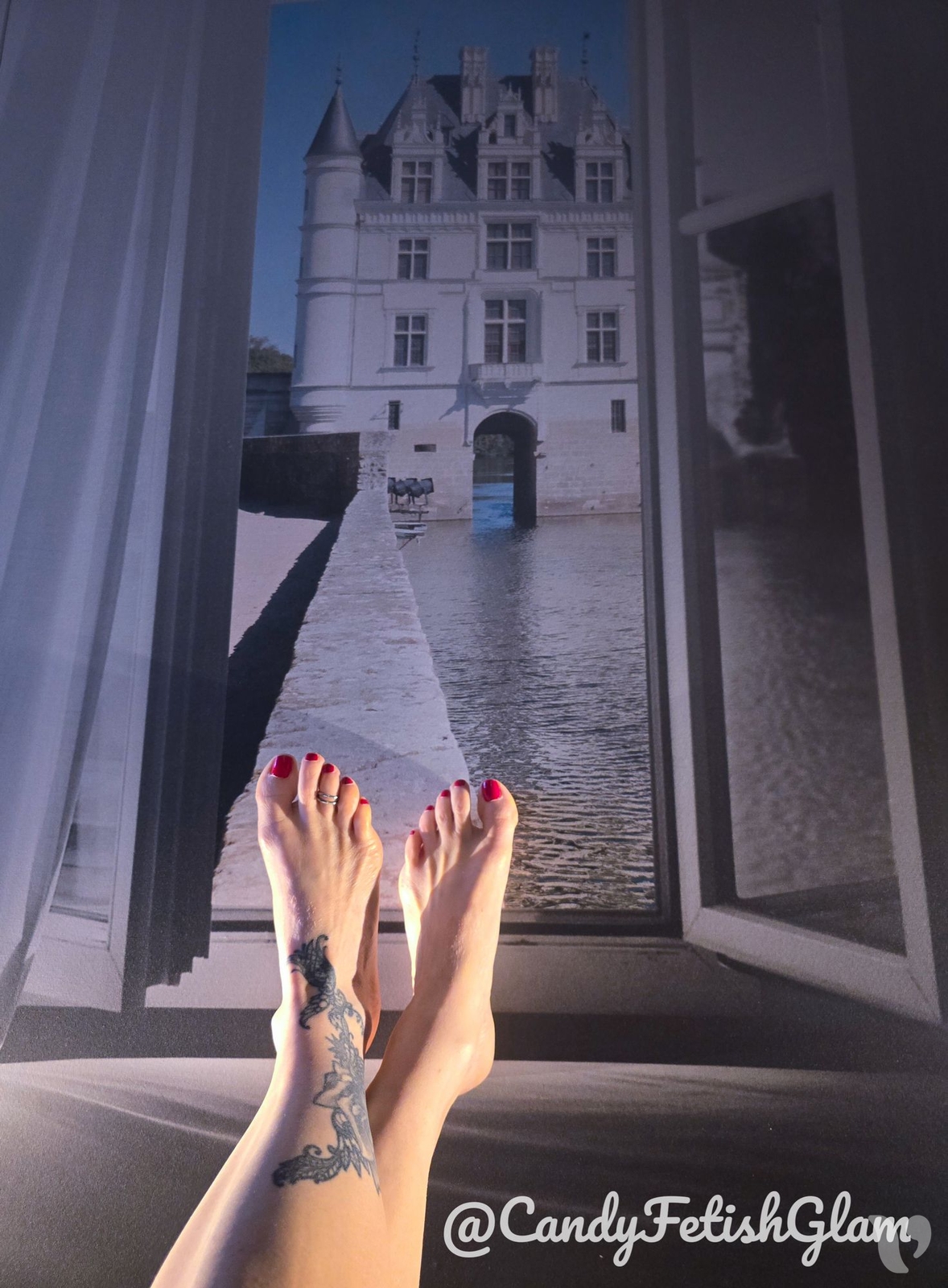 Photo Les vacances, c'est le pied.... 🛫🏖🇧🇷 plus que quelques heures ...